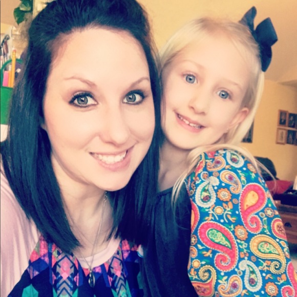 ! jennifer's Closet (@jennifer_rn) | Poshmark